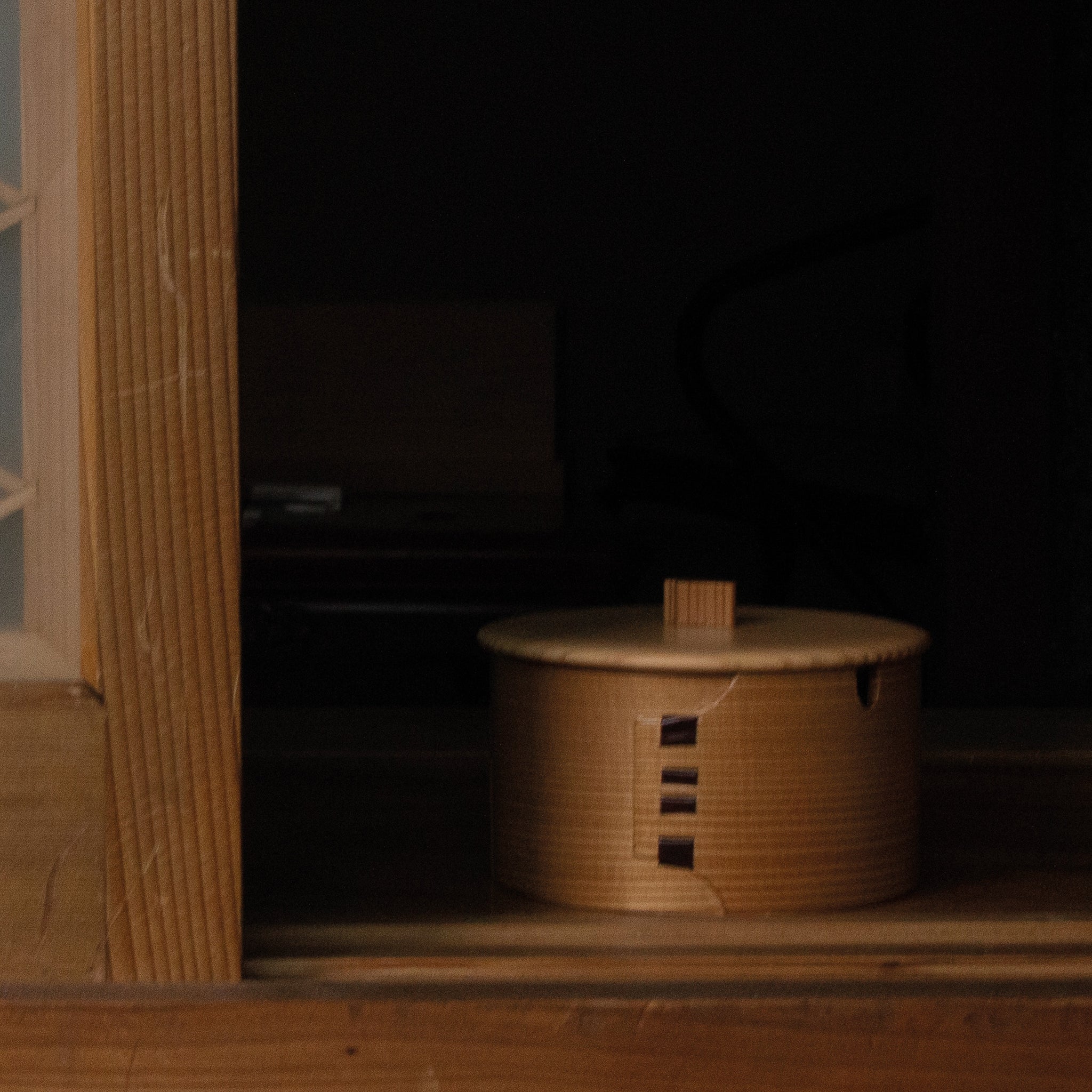 Small Japanese Magewappa Cedar Wood Box with Lacquer Spoon